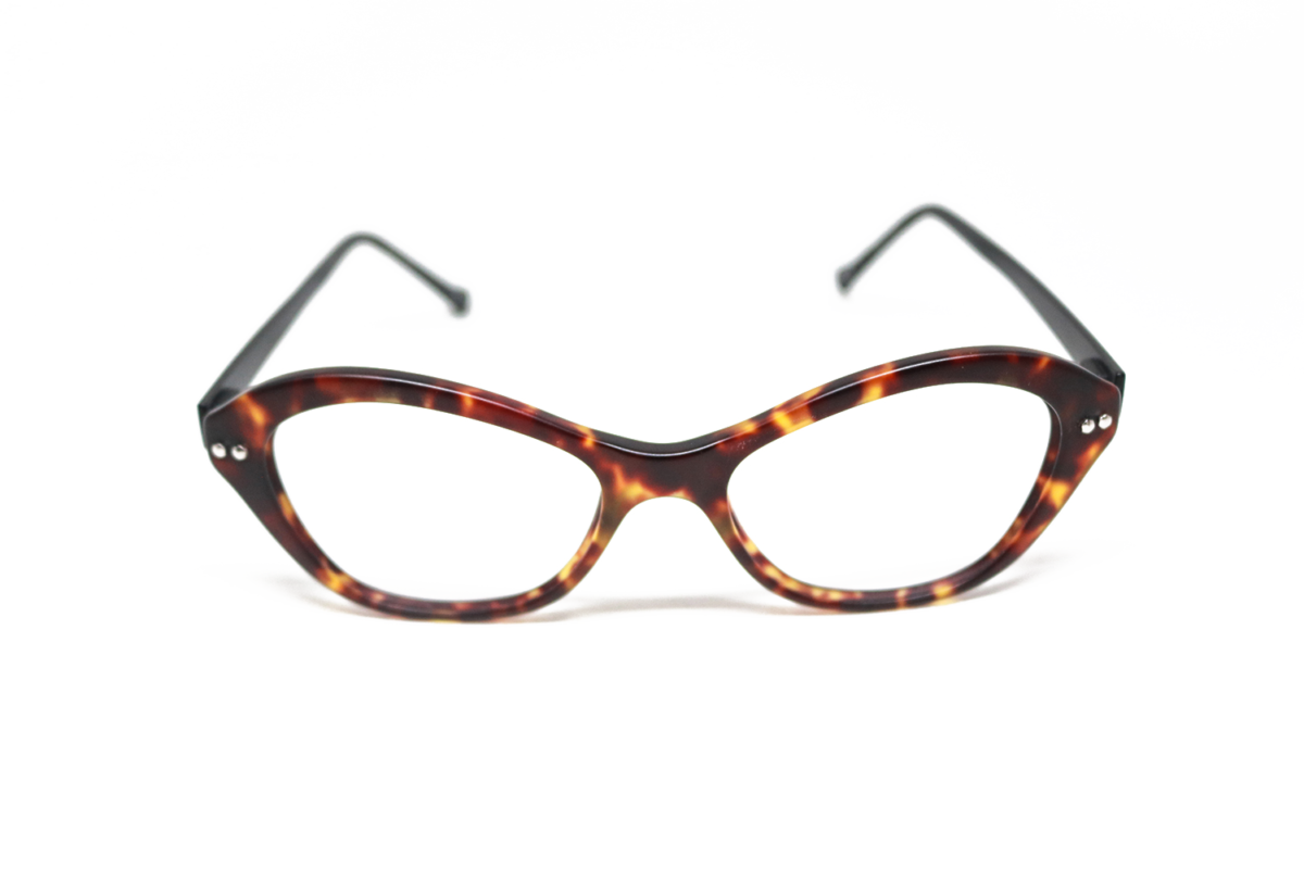 iGreen Eyewear | Designer Eyeglasses | Village Eyecare