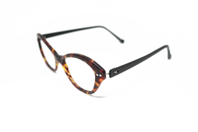 iGreen Eyewear | Designer Eyeglasses | Village Eyecare